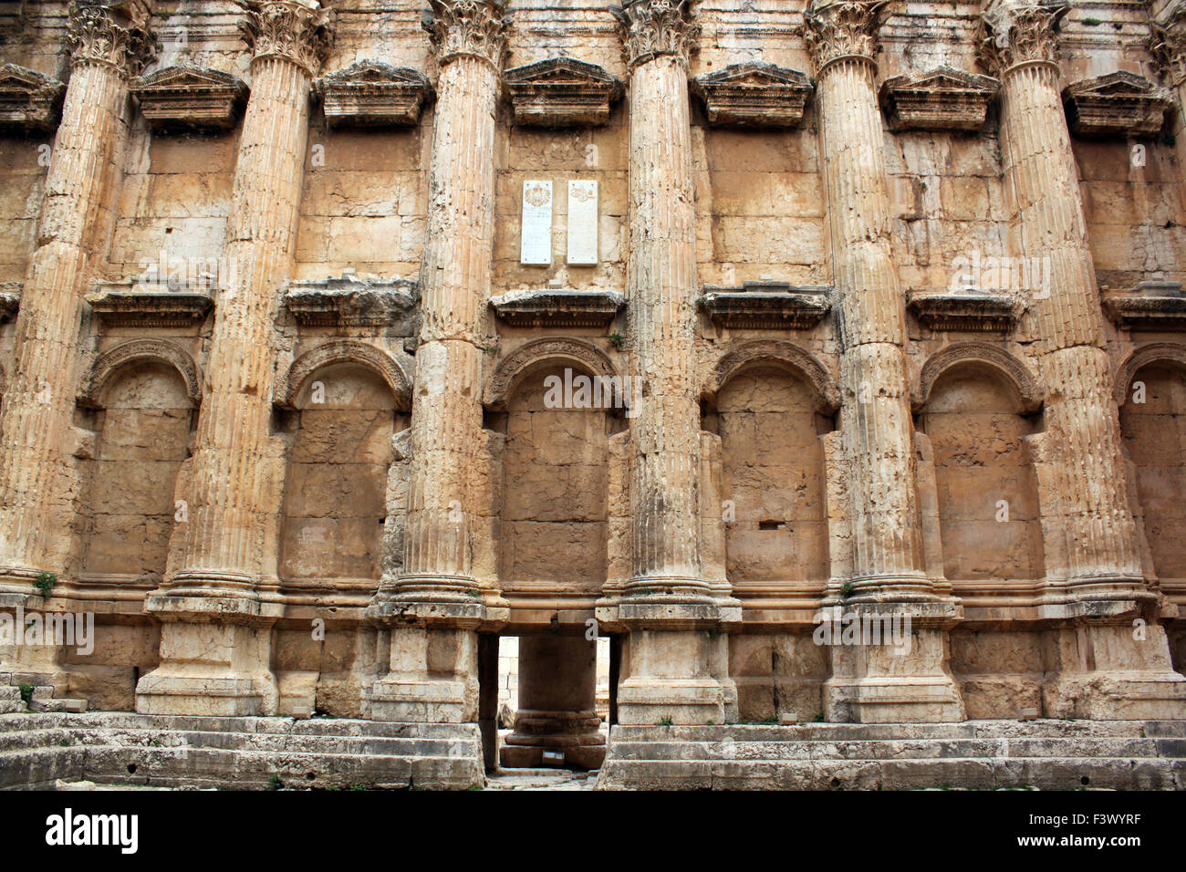 Inside roman temple Stock Photo - Alamy