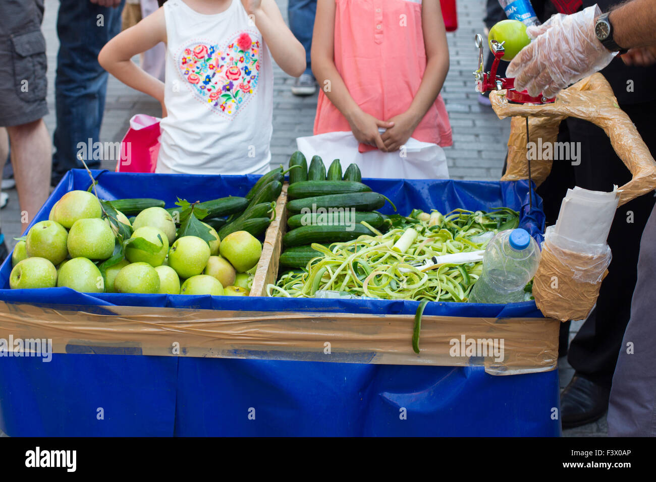 Street market in Istanbul Turkey Stock Photo - Alamy