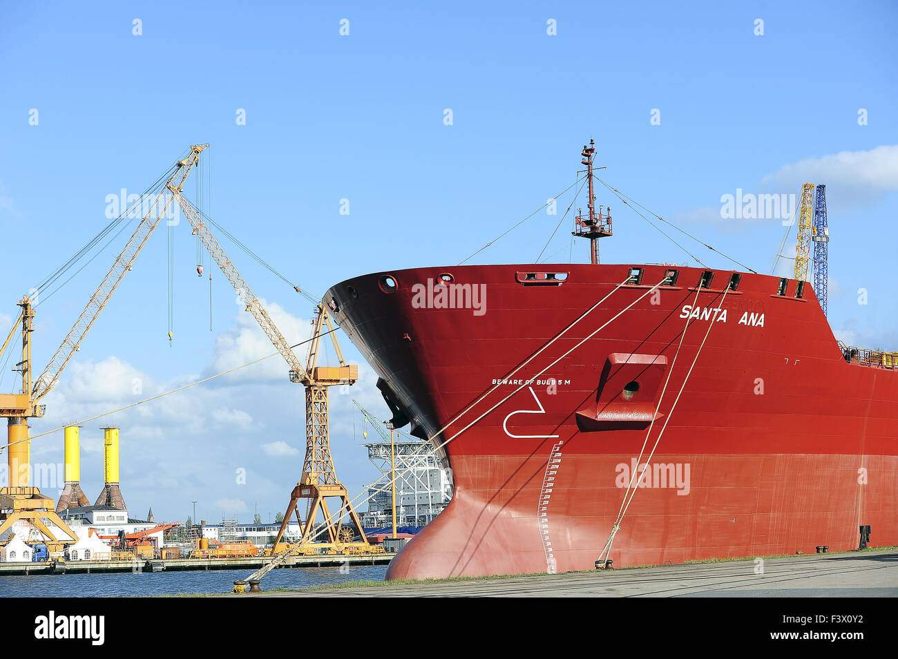 Schiff tanker hi-res stock photography and images - Alamy