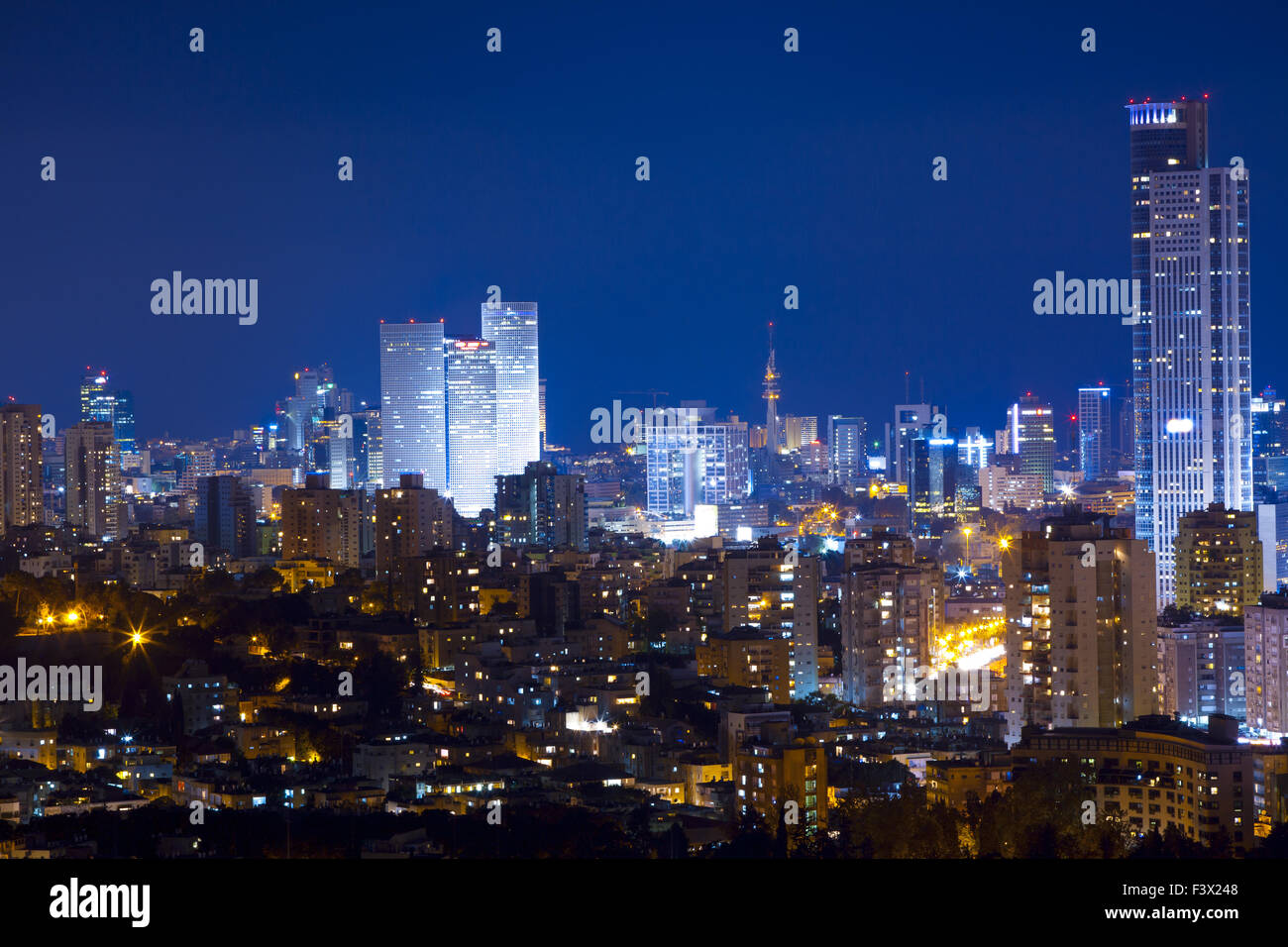 Tel aviv skyline hi-res stock photography and images - Alamy