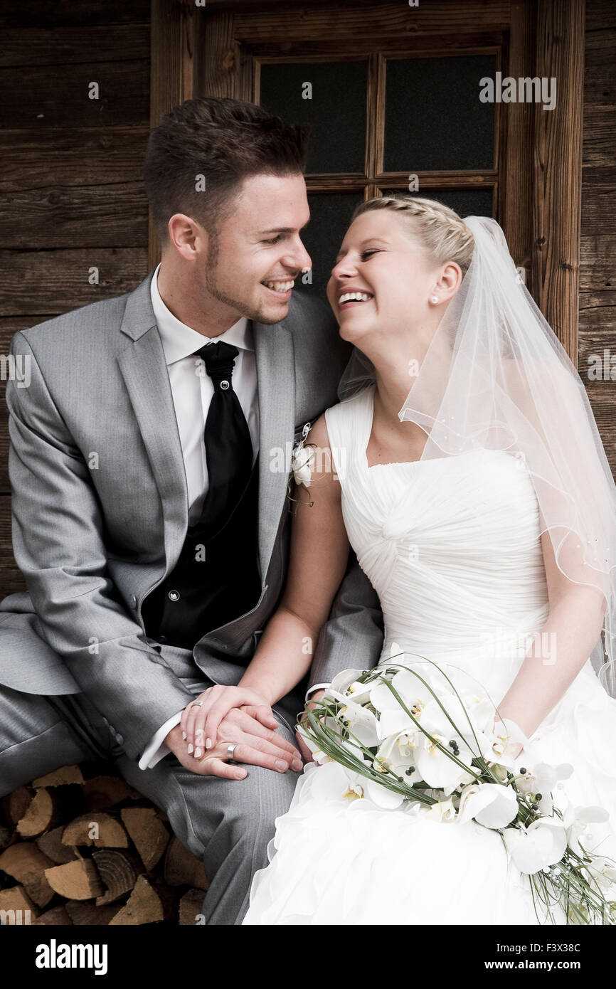 bride and groom Stock Photo - Alamy