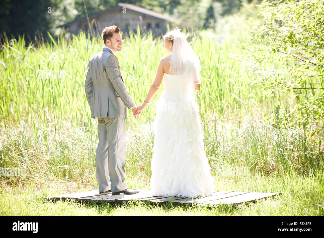 bride and groom Stock Photo - Alamy