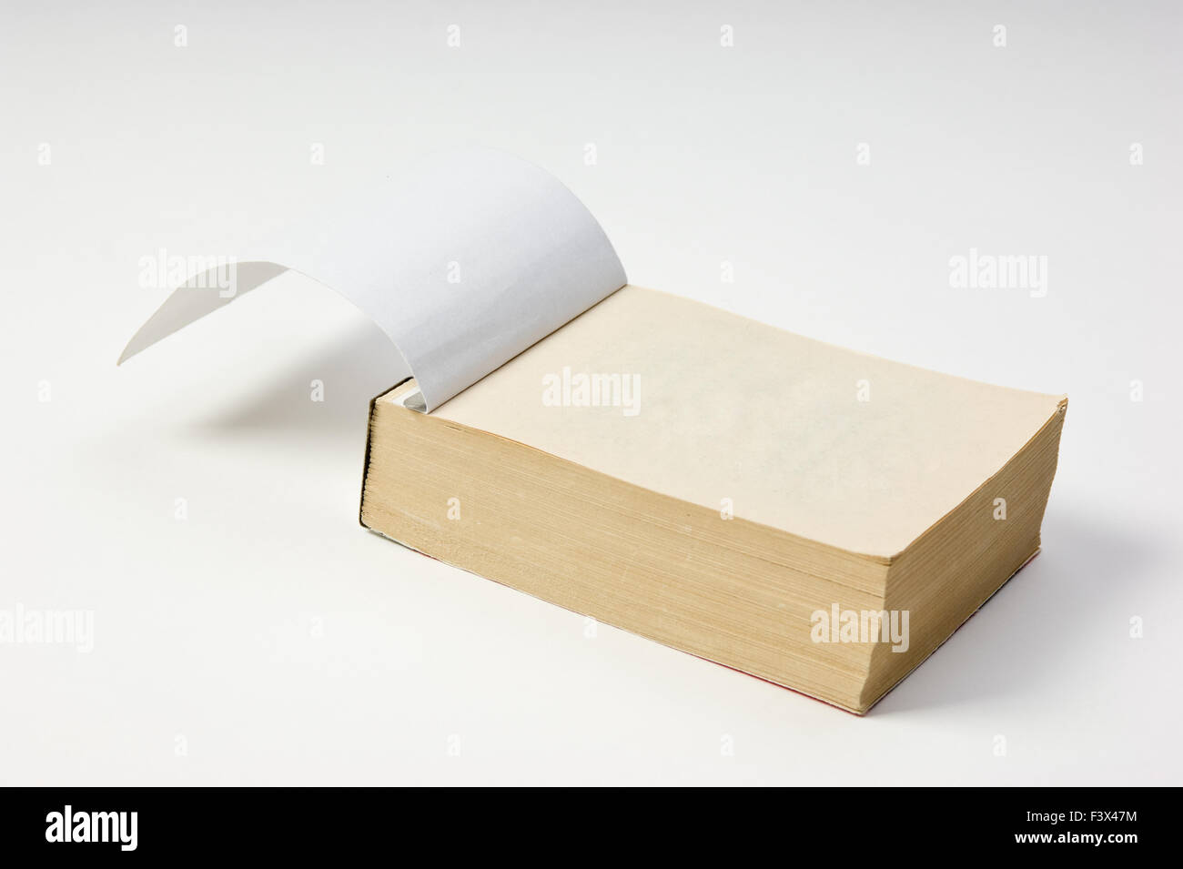 blank tear-off calendar Stock Photo - Alamy