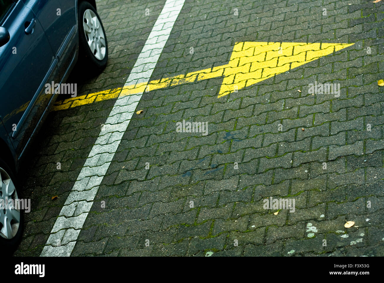 Rad arrow hi-res stock photography and images - Alamy