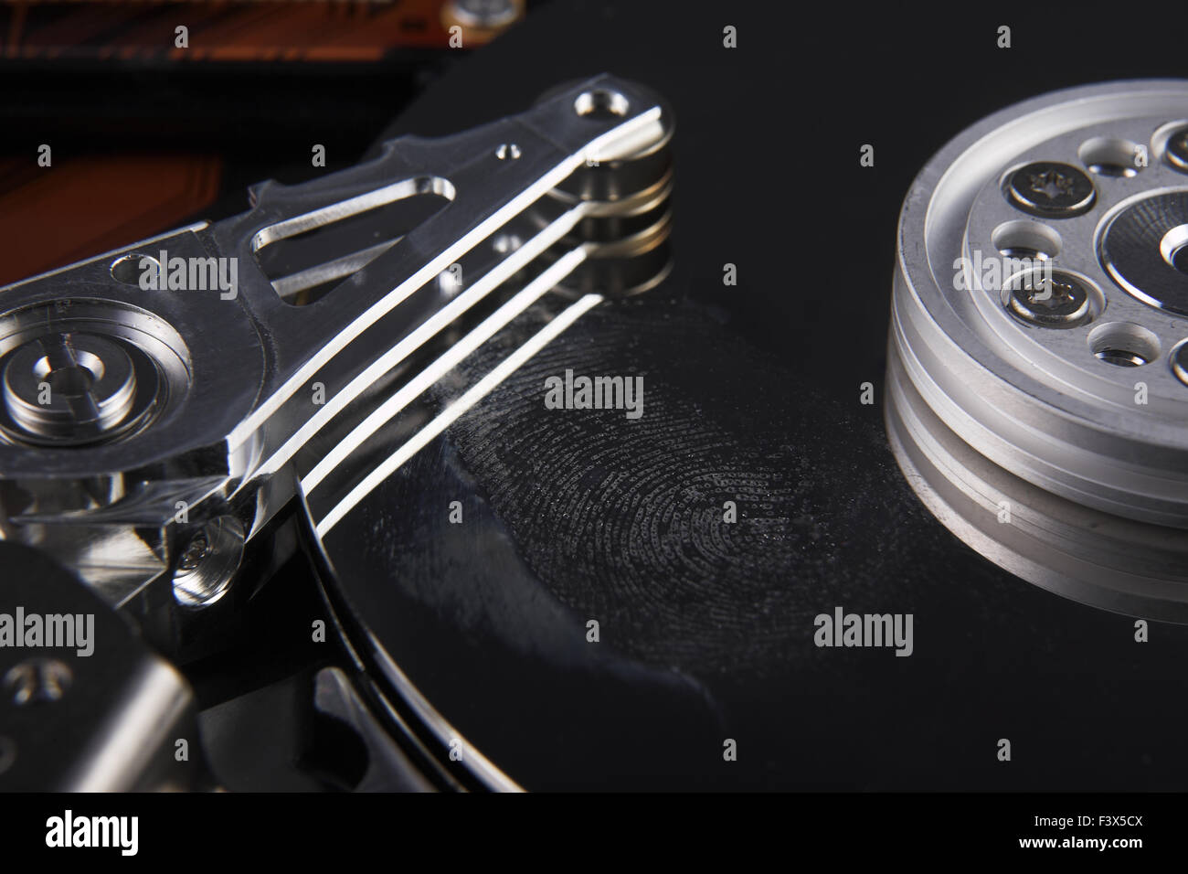 Forensics fingerprint hi-res stock photography and images - Alamy Forensics fingerprint hi-res stock photography and images - Alamy