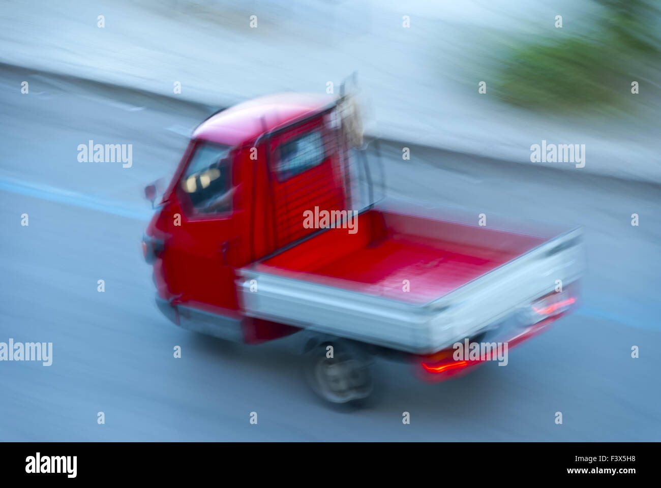 Three wheels hi-res stock photography and images - Alamy