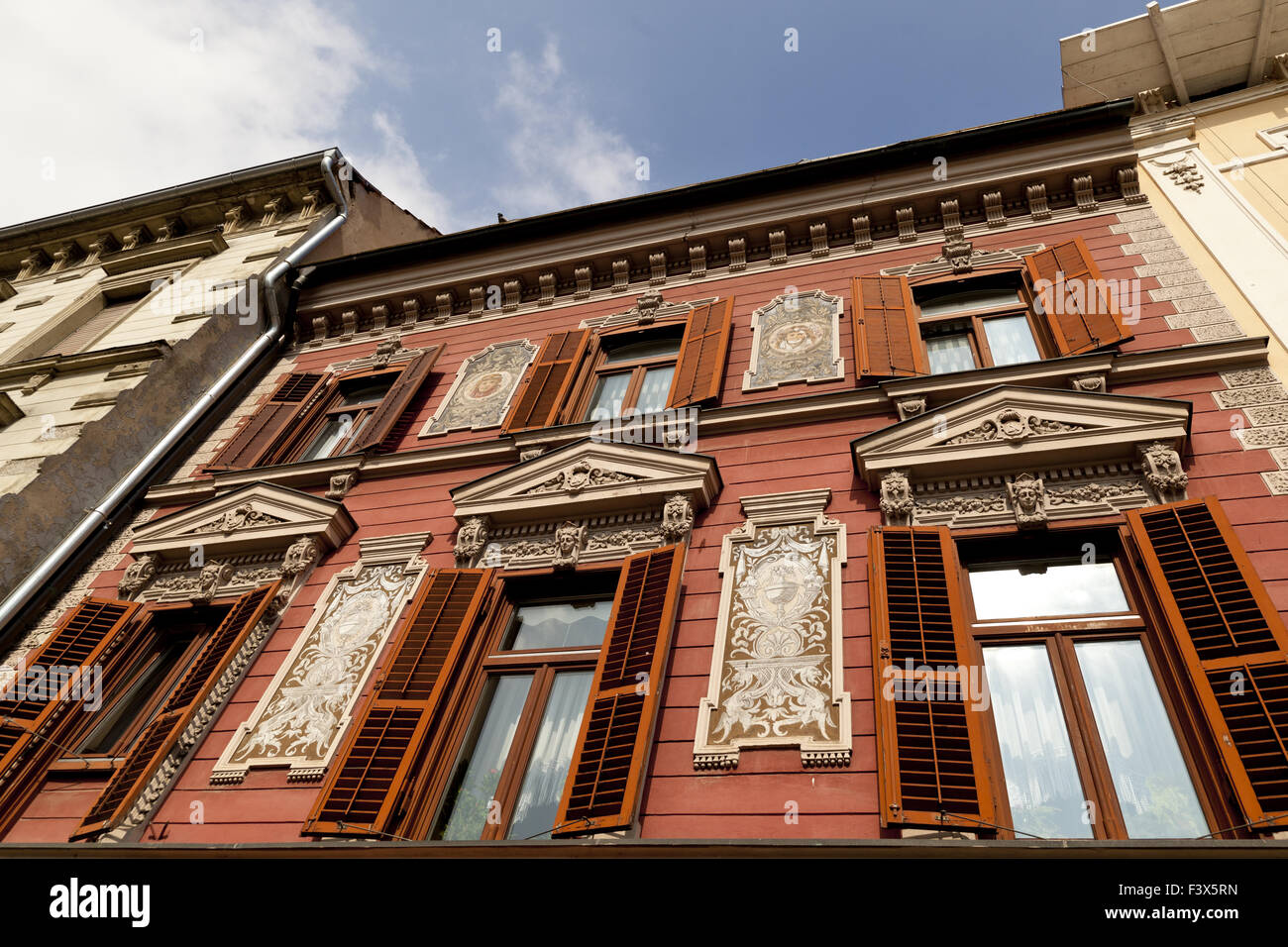 Europe european storefront storefronts hi-res stock photography and ...