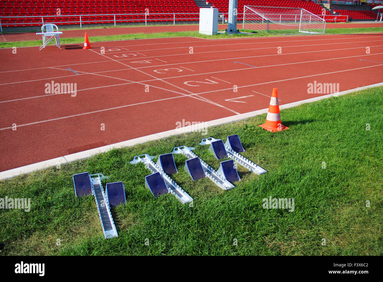 Startblock hi-res stock photography and images - Alamy