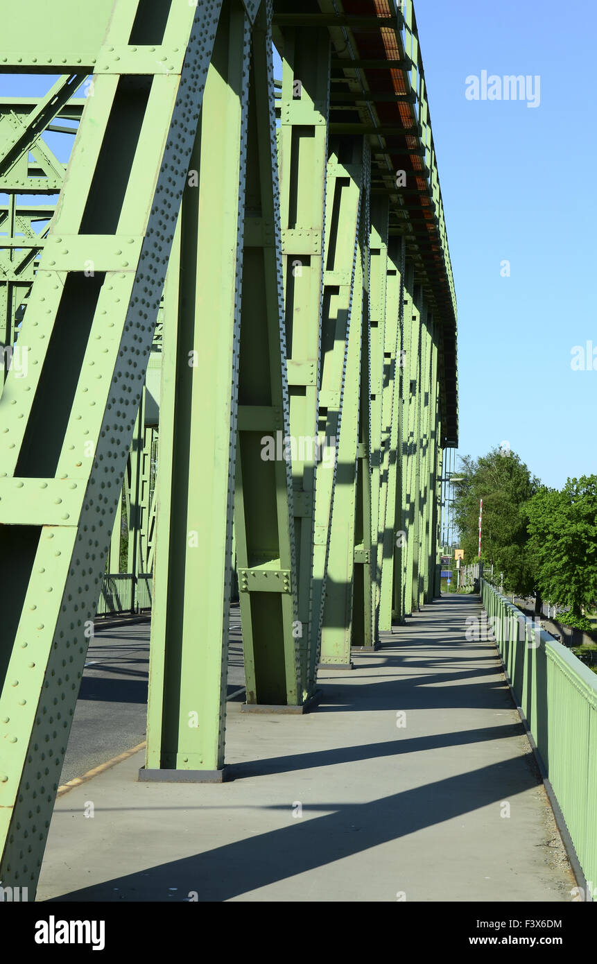 Bridge out of steel Stock Photo - Alamy