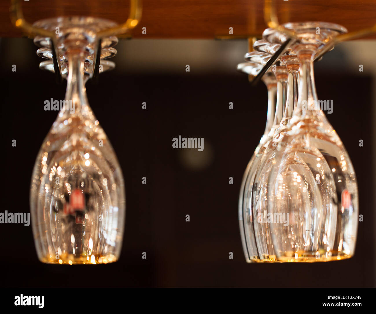 Tapping glasses hi-res stock photography and images - Alamy
