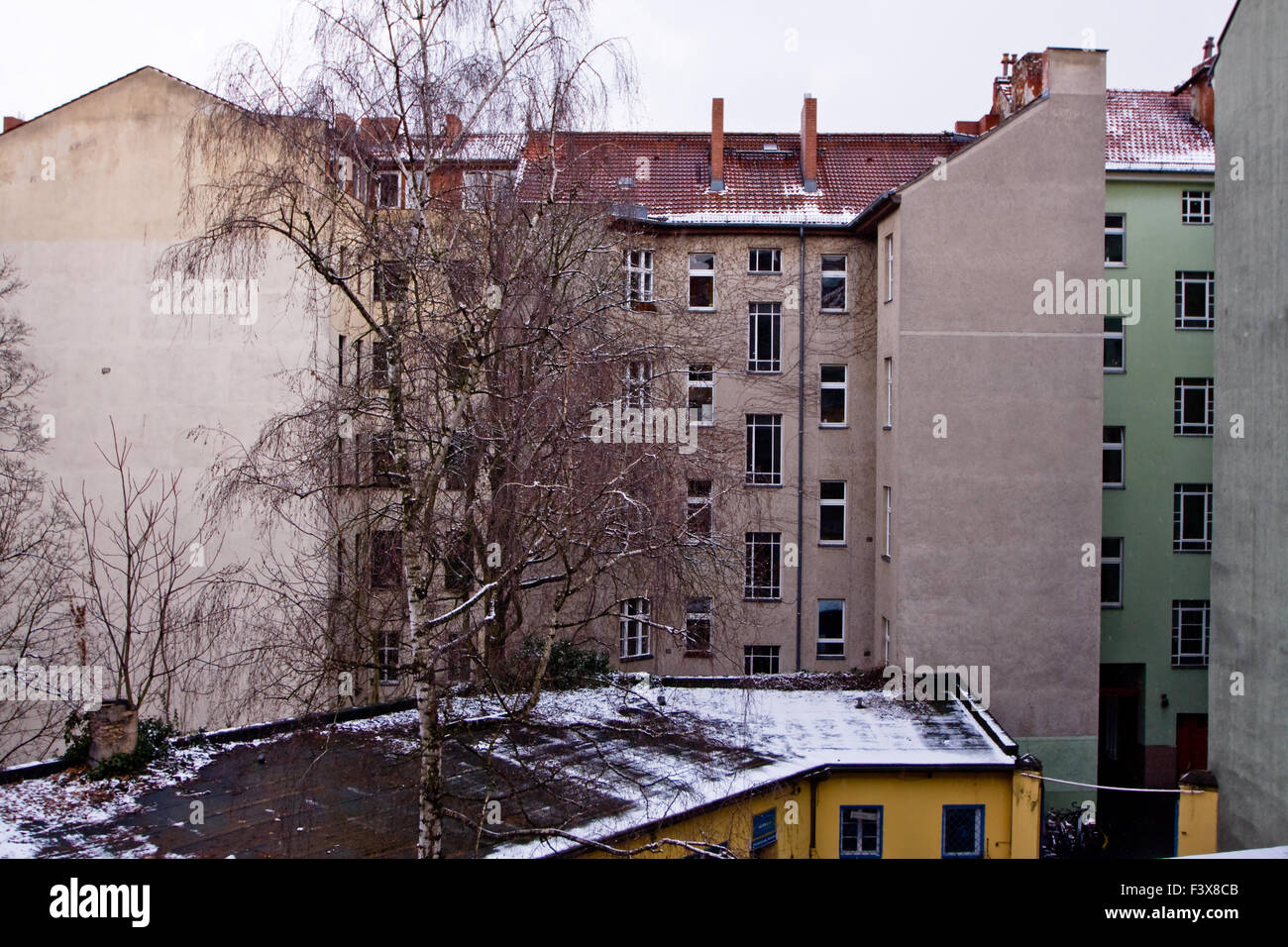 Mietskaserne hi-res stock photography and images - Alamy