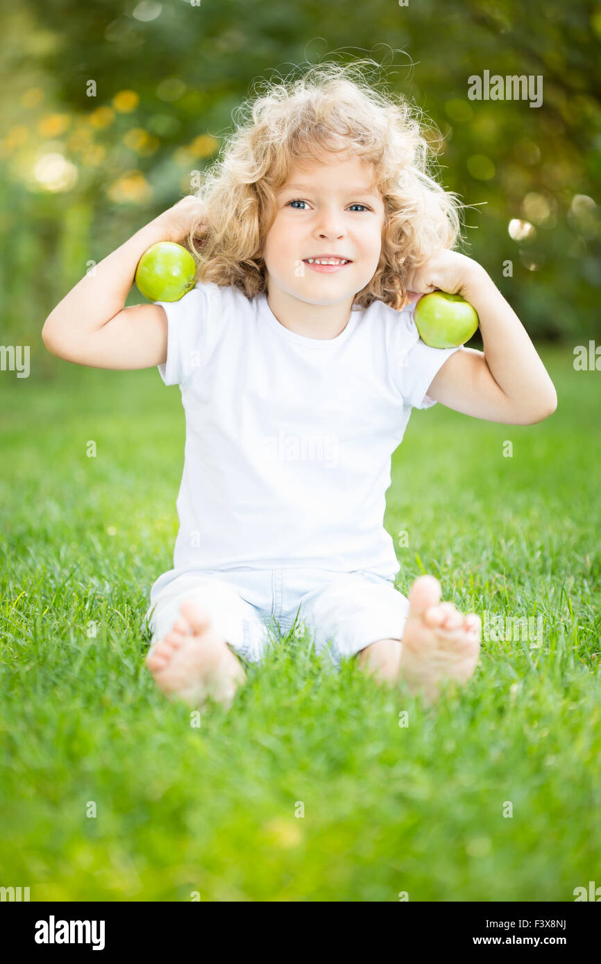 Blur apples hi-res stock photography and images - Alamy