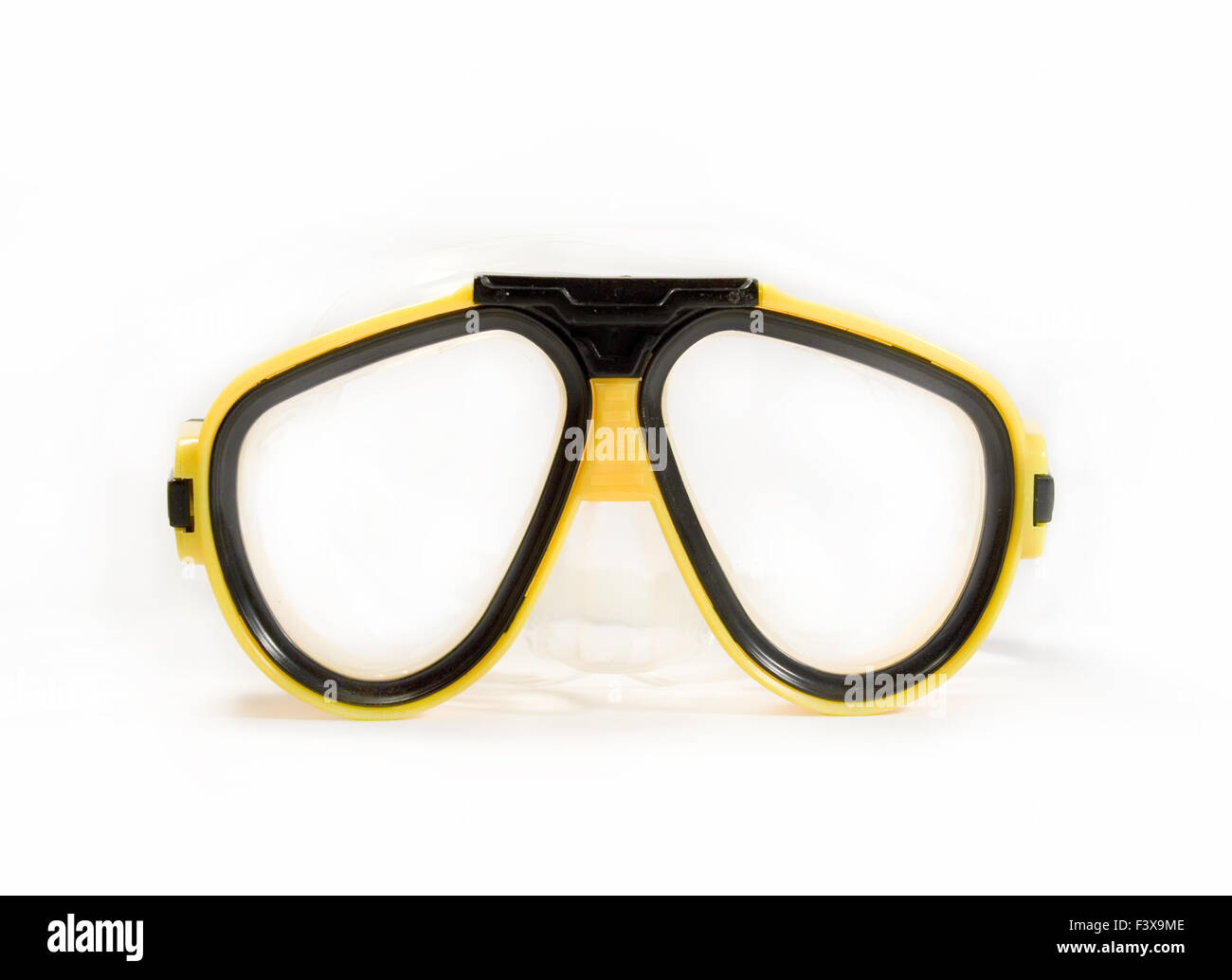 Yellow diving mask isolated Stock Photo - Alamy