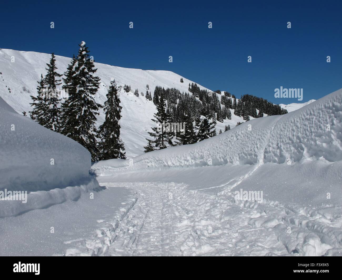 Col de la croix hi-res stock photography and images - Alamy