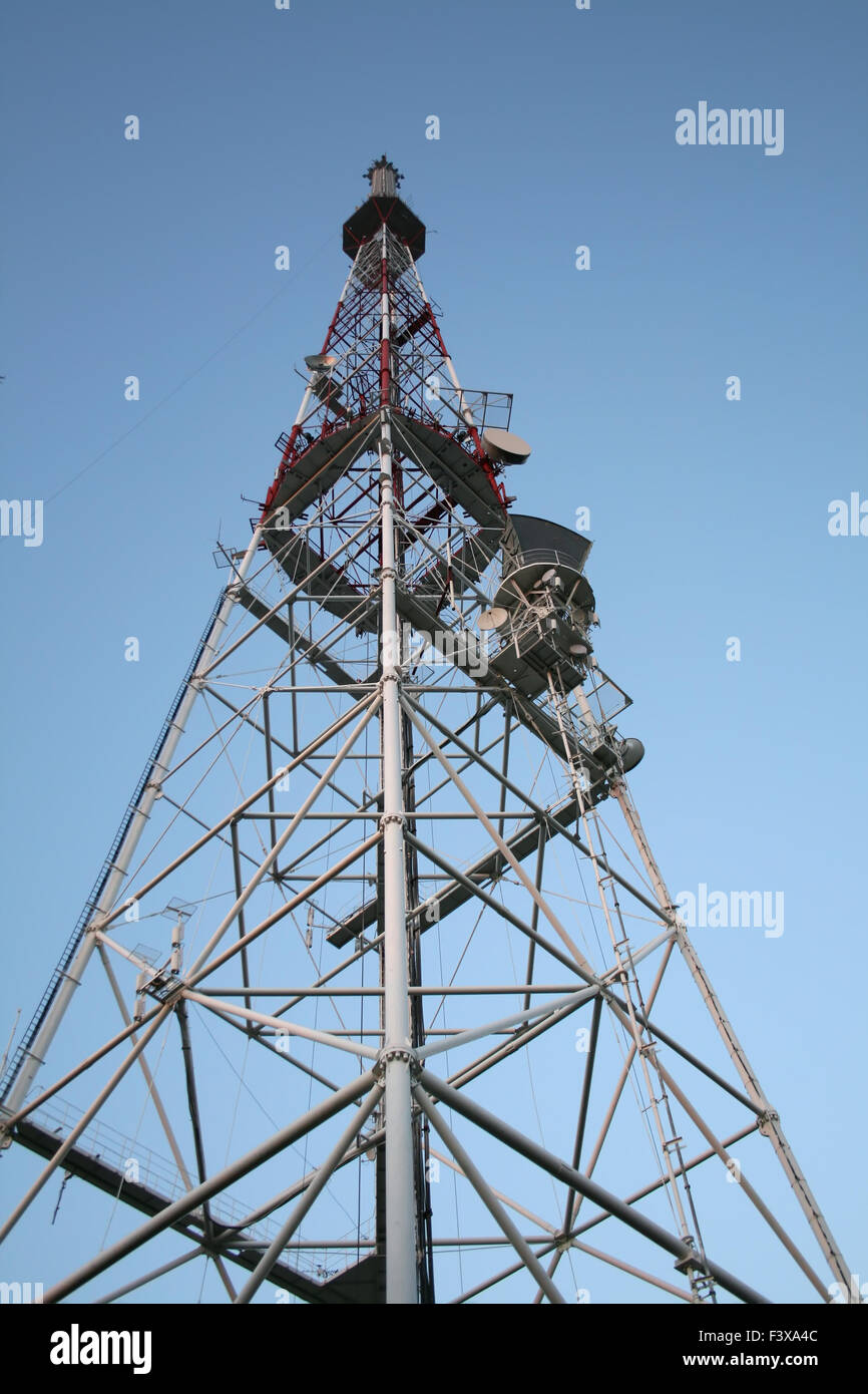 Microwave connection hi-res stock photography and images - Alamy