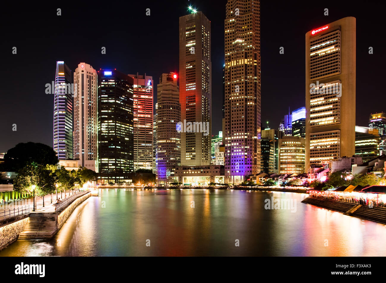Singapur skyline night hi-res stock photography and images - Alamy