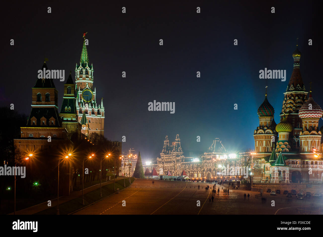 Red Square At Night Stock Photo - Alamy