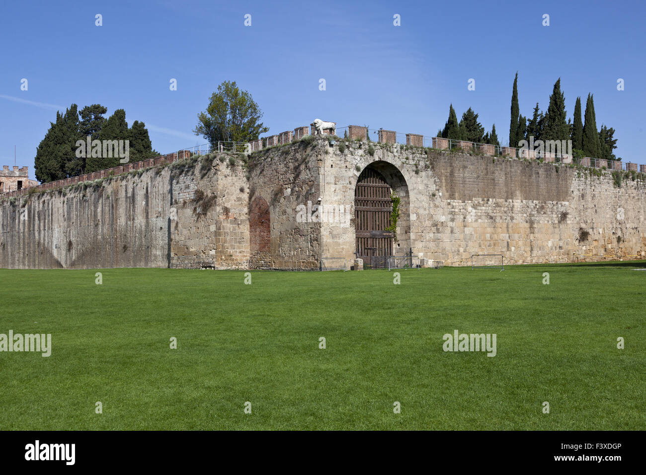 Wall of Pisa Stock Photo - Alamy