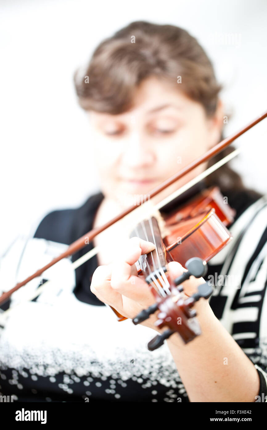 Black hand playing violin hi-res stock photography and images - Alamy
