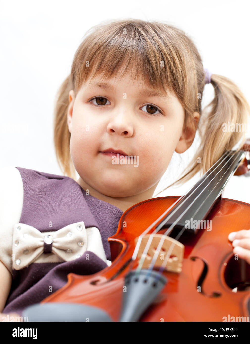 Learning violin hi-res stock photography and images - Alamy