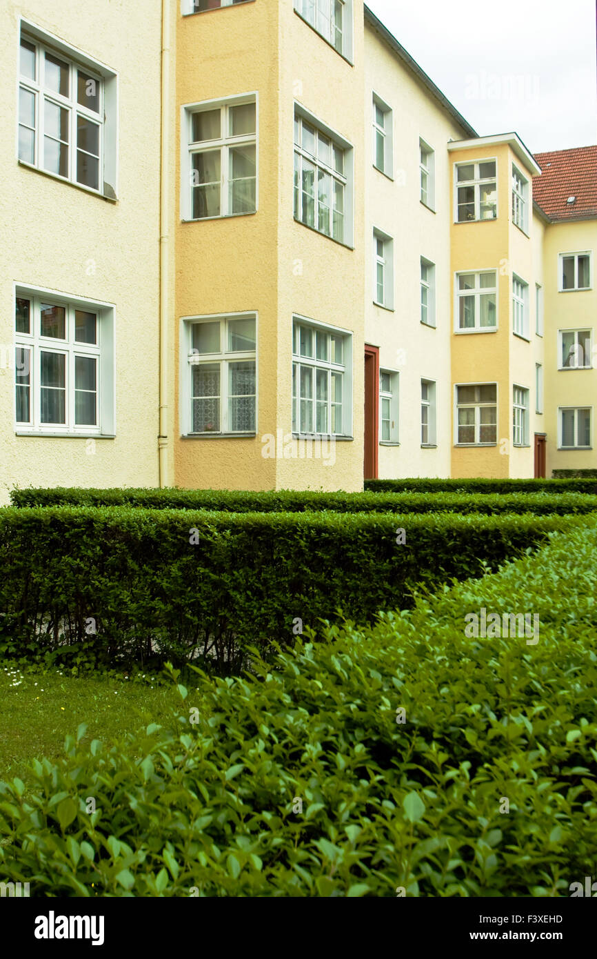 Urban tenement hi-res stock photography and images - Alamy