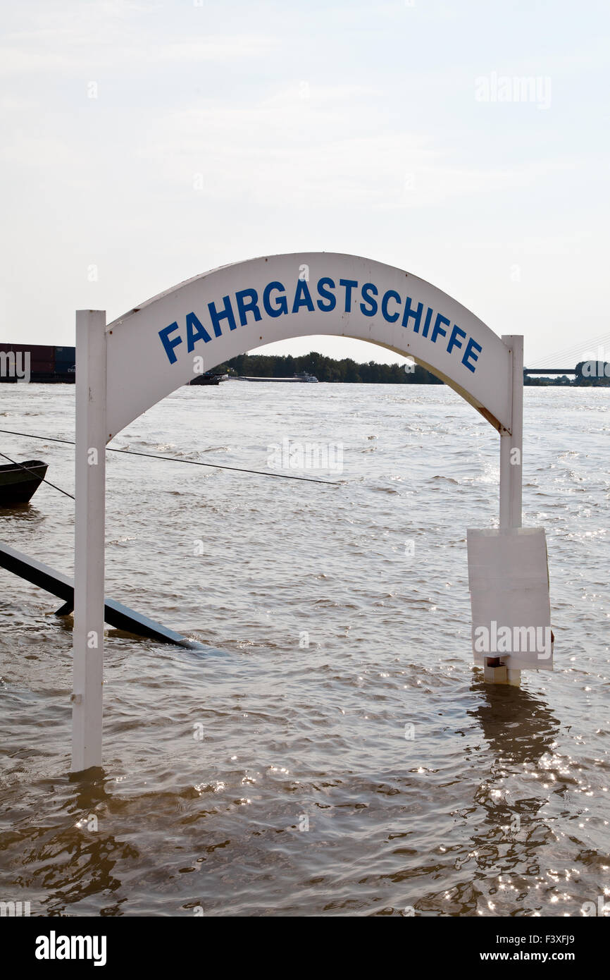 Ferry sign hi-res stock photography and images - Alamy