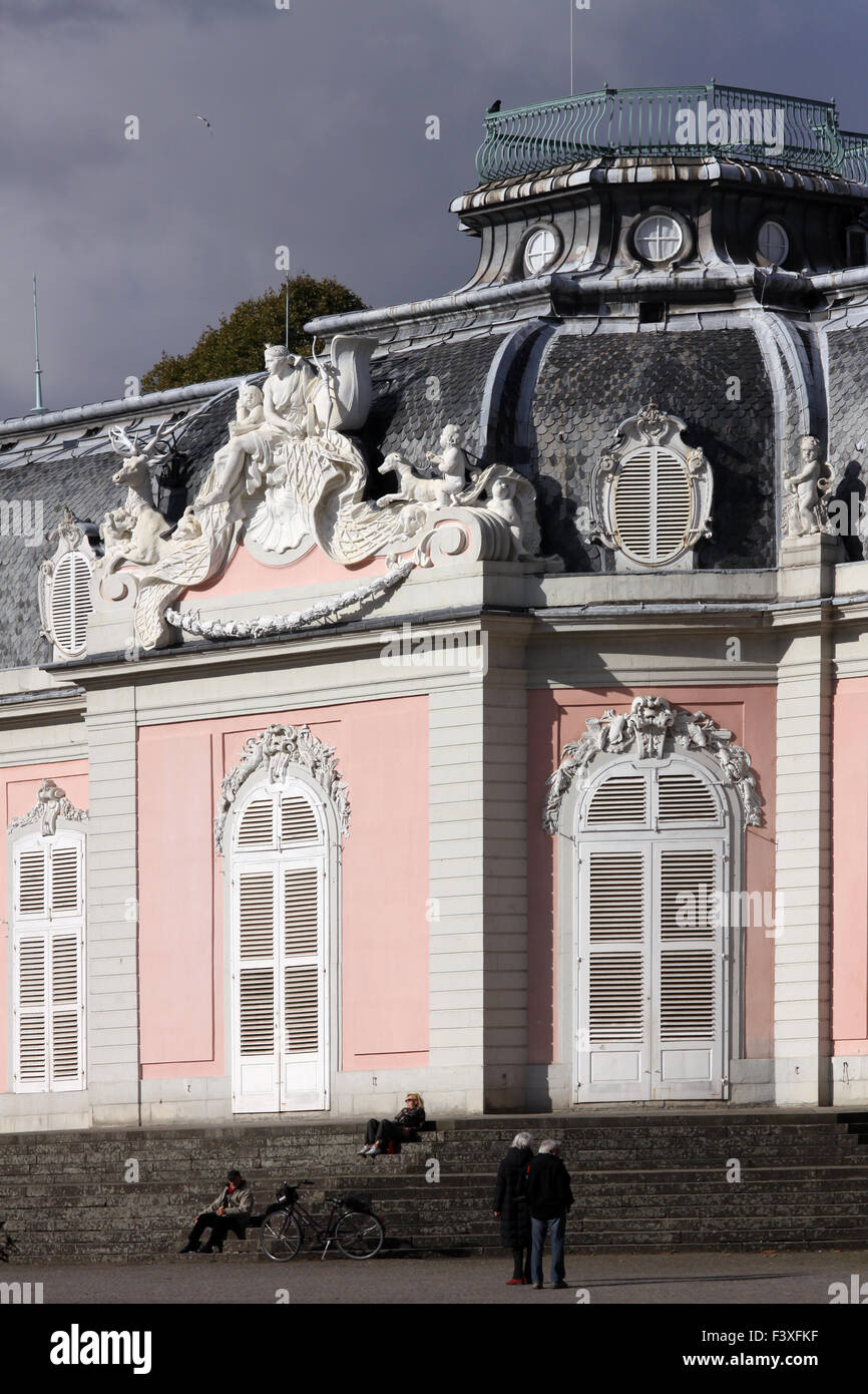 Schlosspark schloss benrath hi-res stock photography and images - Alamy