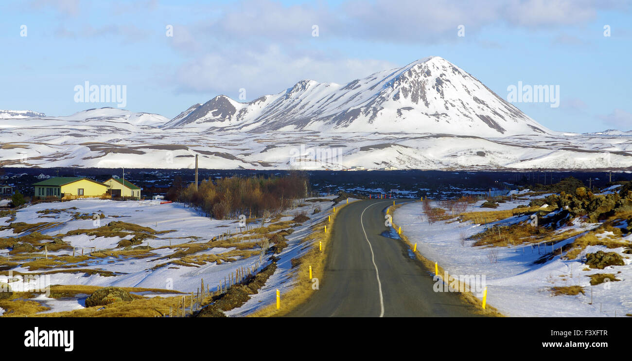 Lonely winter landscape Stock Photo - Alamy