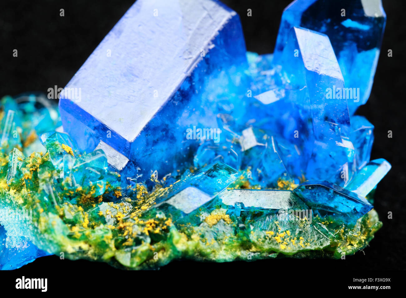 Copper Sulfate Crystallization High Resolution Stock Photography and ...