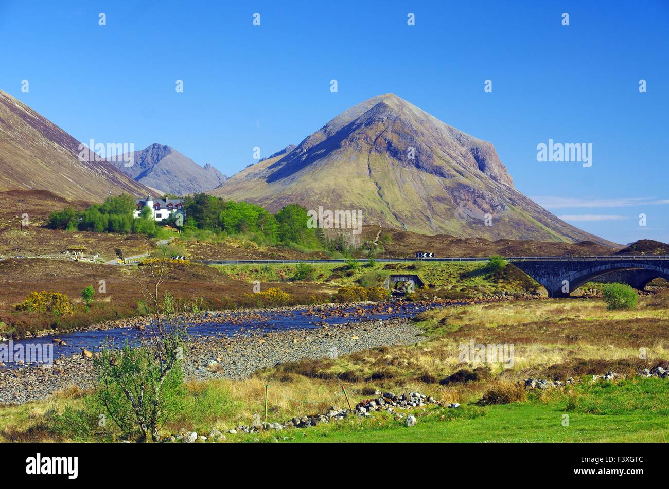 Cullins hi-res stock photography and images - Alamy