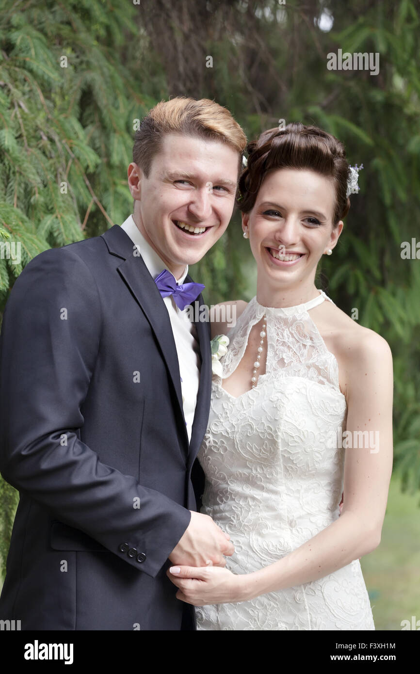 Just married couple laughing Stock Photo - Alamy