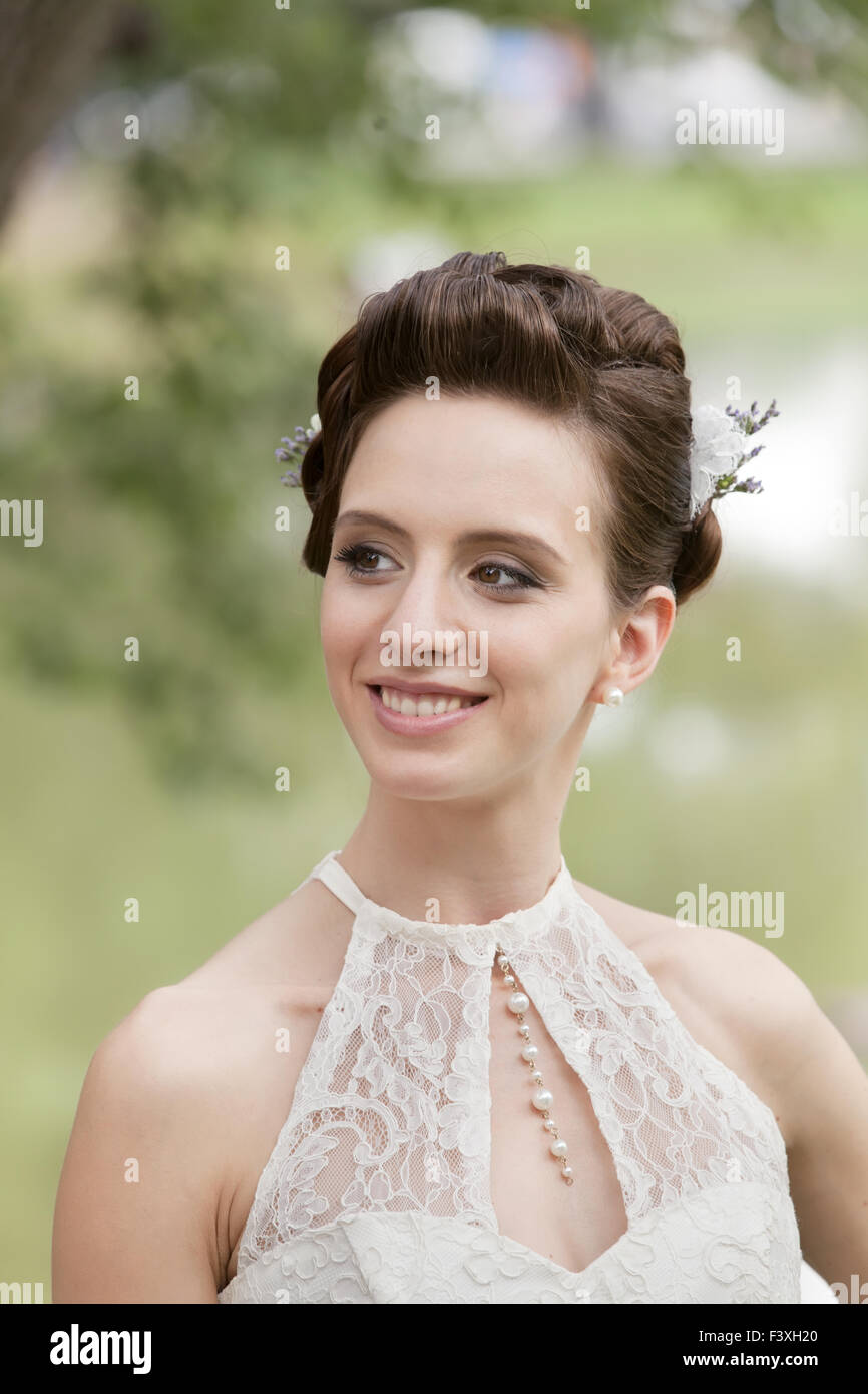 Young bride portrait Stock Photo - Alamy