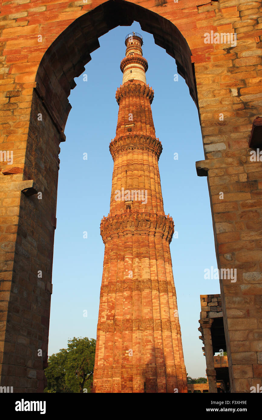 Qutub minar hindu architecture hi-res stock photography and images - Alamy