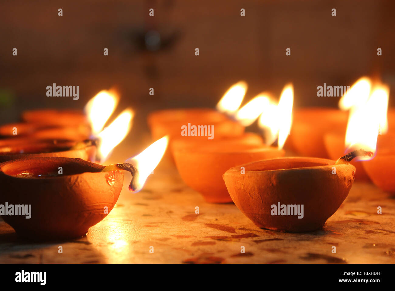Traditional oil lamps hi-res stock photography and images - Alamy