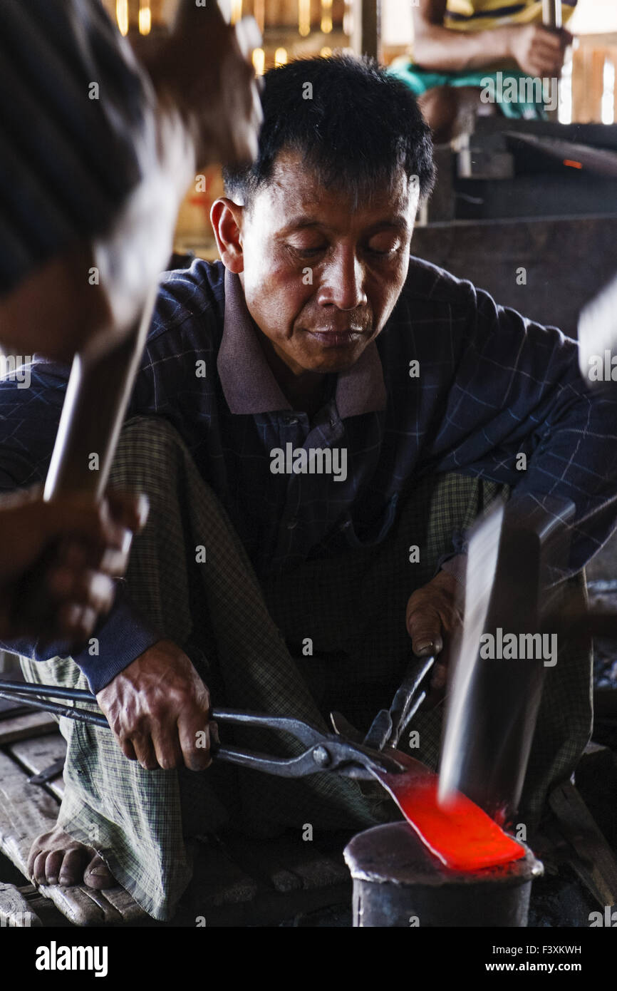 Village blacksmith blacksmiths hi-res stock photography and images - Alamy