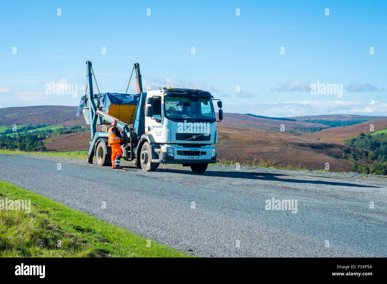 Lorry driver hi-res stock photography and images - Alamy