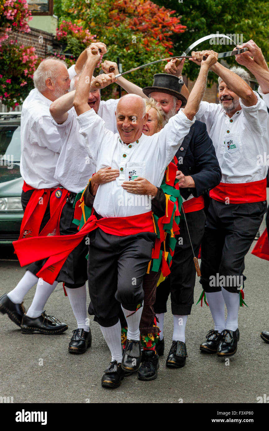 Dorset Buttons Rapper Sword Dance Team Perform At The Snowdrop Pub In ...