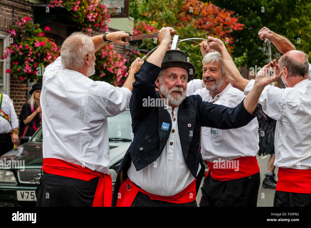 Dorset Buttons Rapper Sword Dance Team Perform At The Snowdrop Pub In ...
