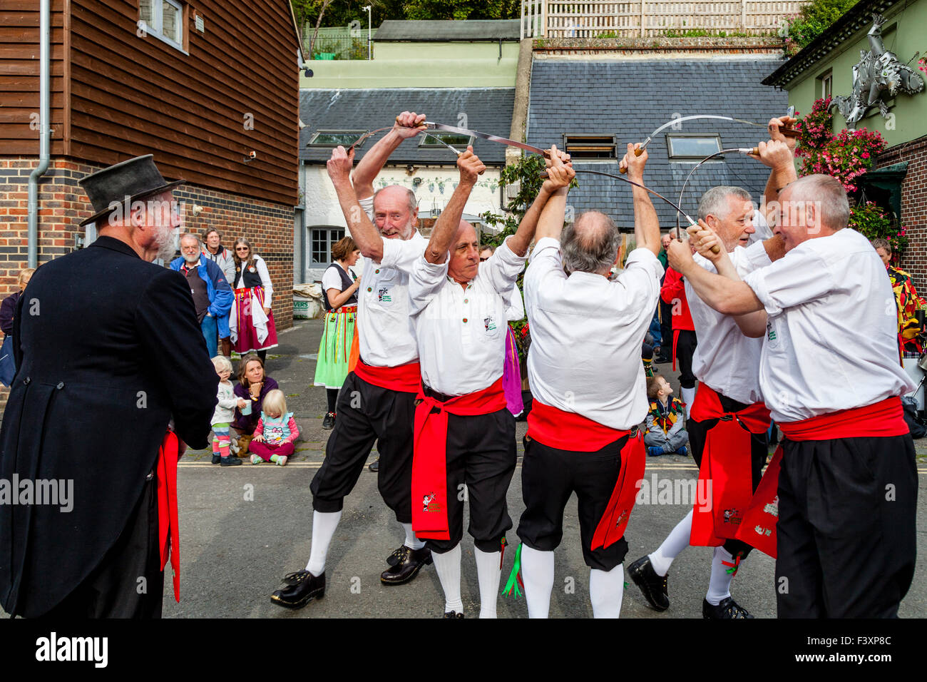 Dorset Buttons Rapper Sword Dance Team Perform At The Snowdrop Pub In ...