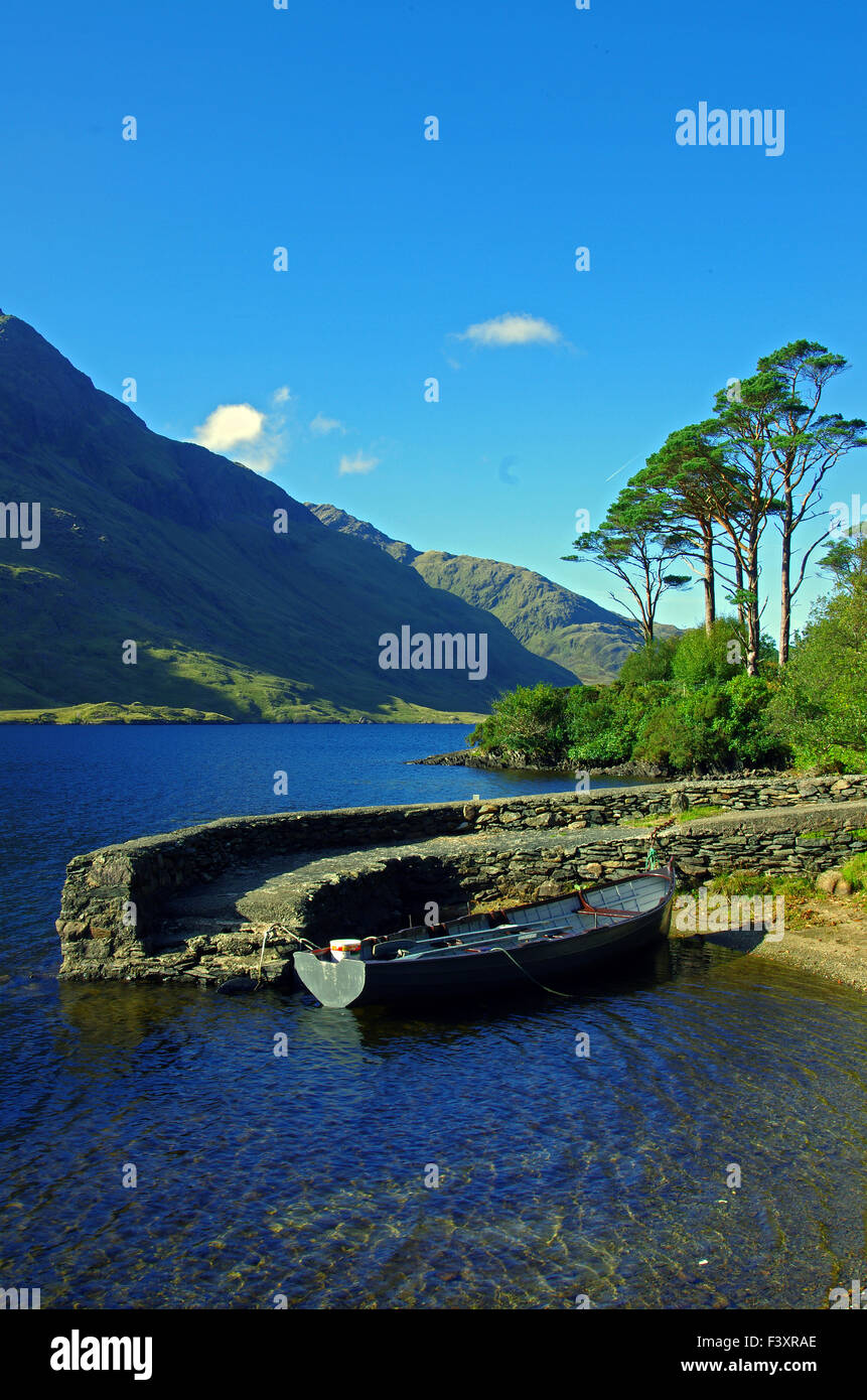 Reflexion boote hi-res stock photography and images - Alamy