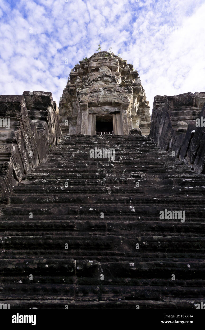 Angkor dynasty hi-res stock photography and images - Alamy