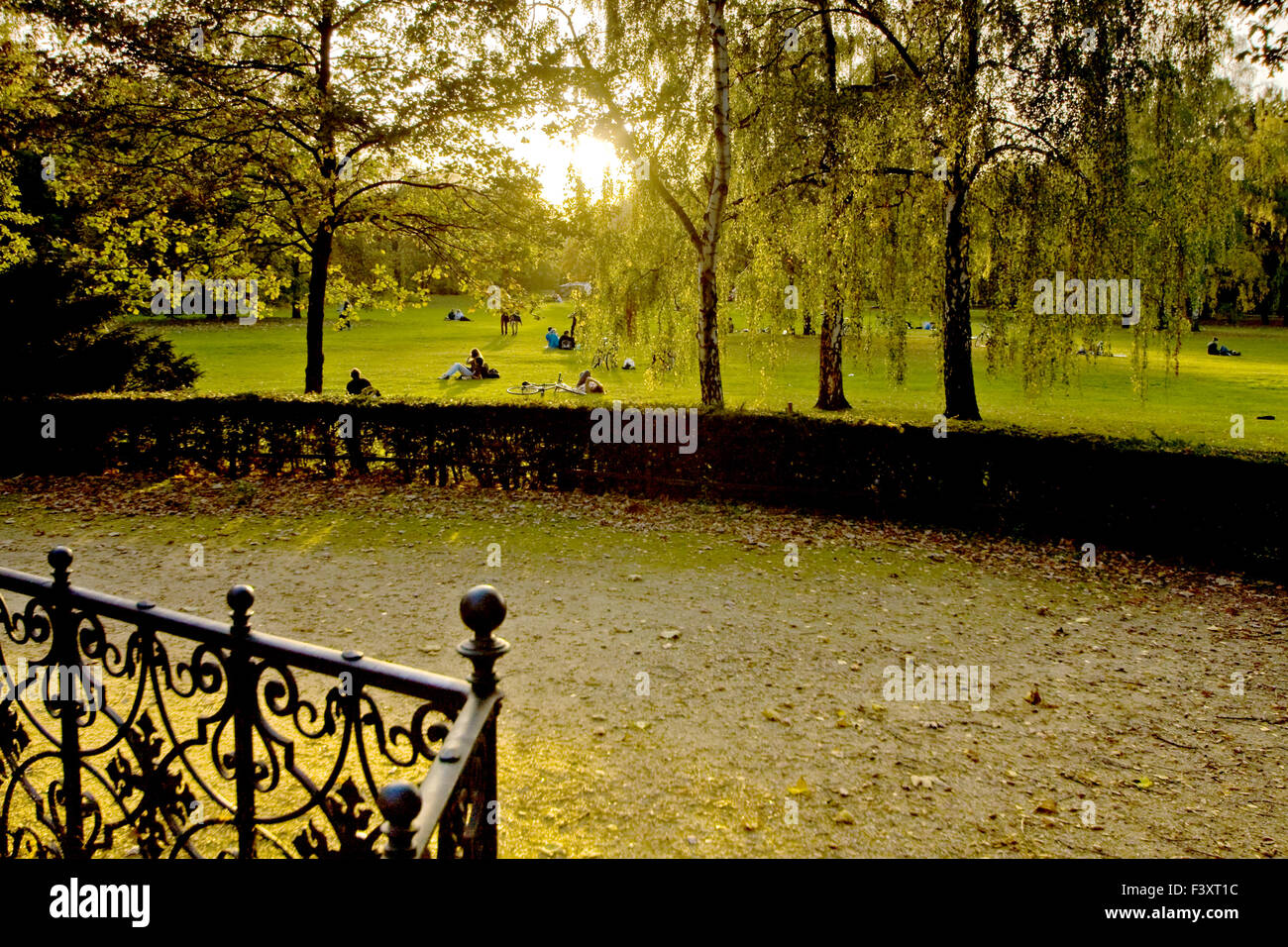 Berlin tiergarten hi-res stock photography and images - Alamy