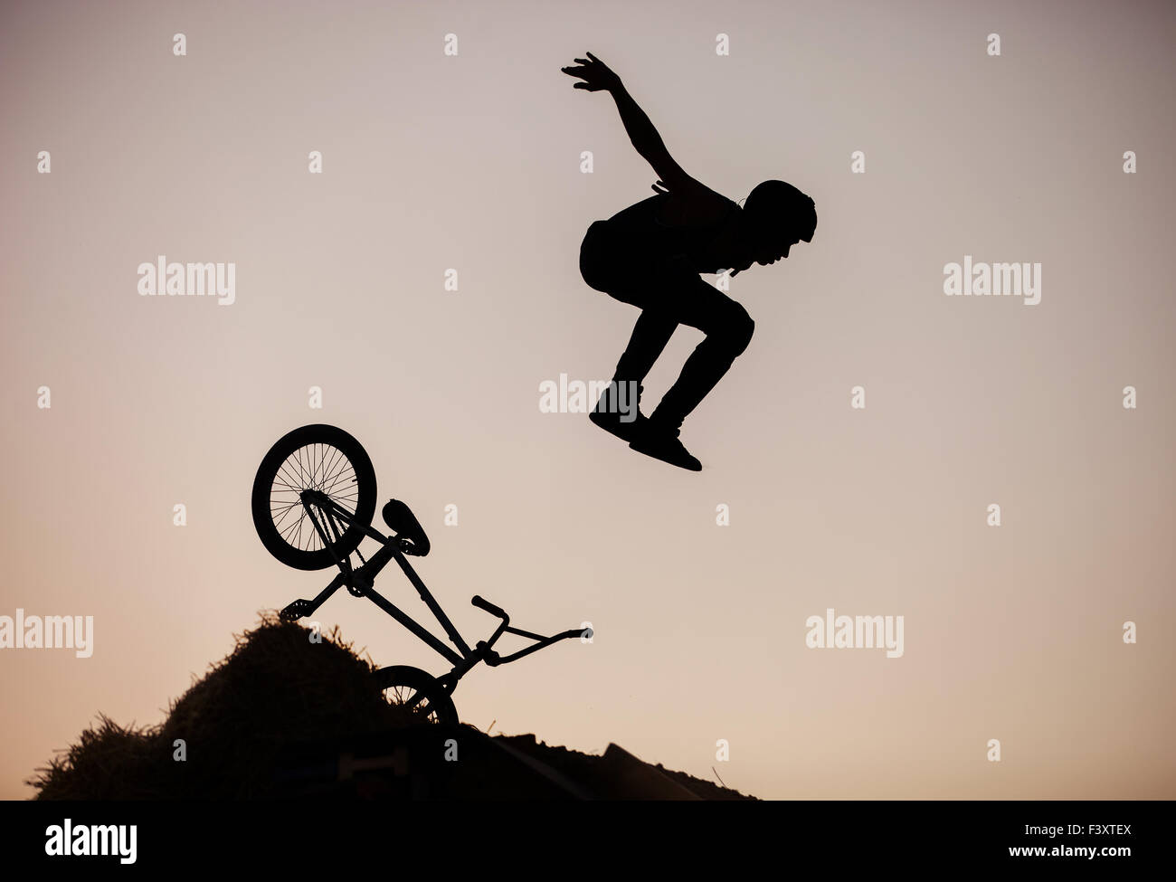 Young bmx rider with helmet hi-res stock photography and images - Alamy