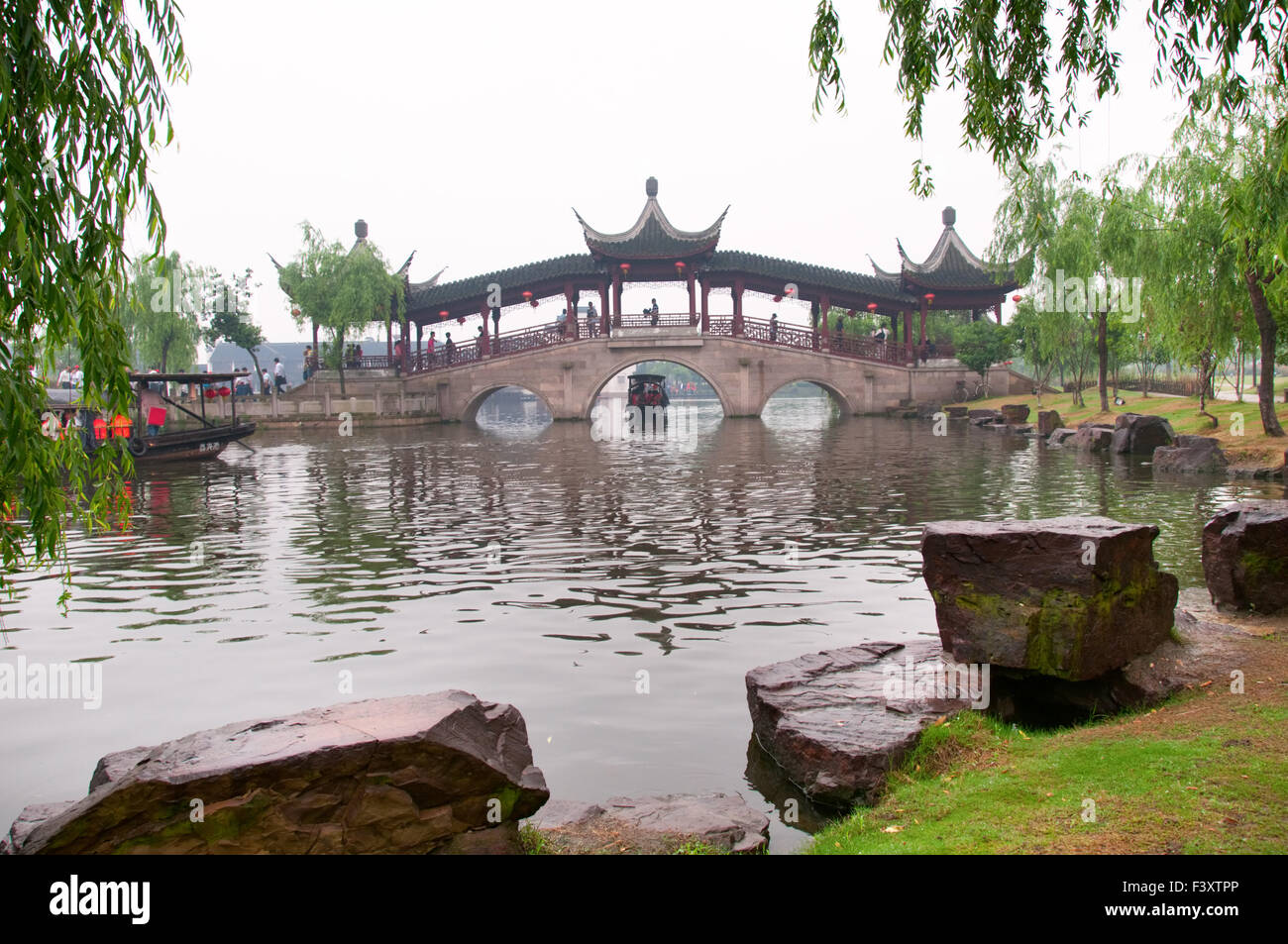Stone bridge in Xi Tang Town Stock Photo - Alamy