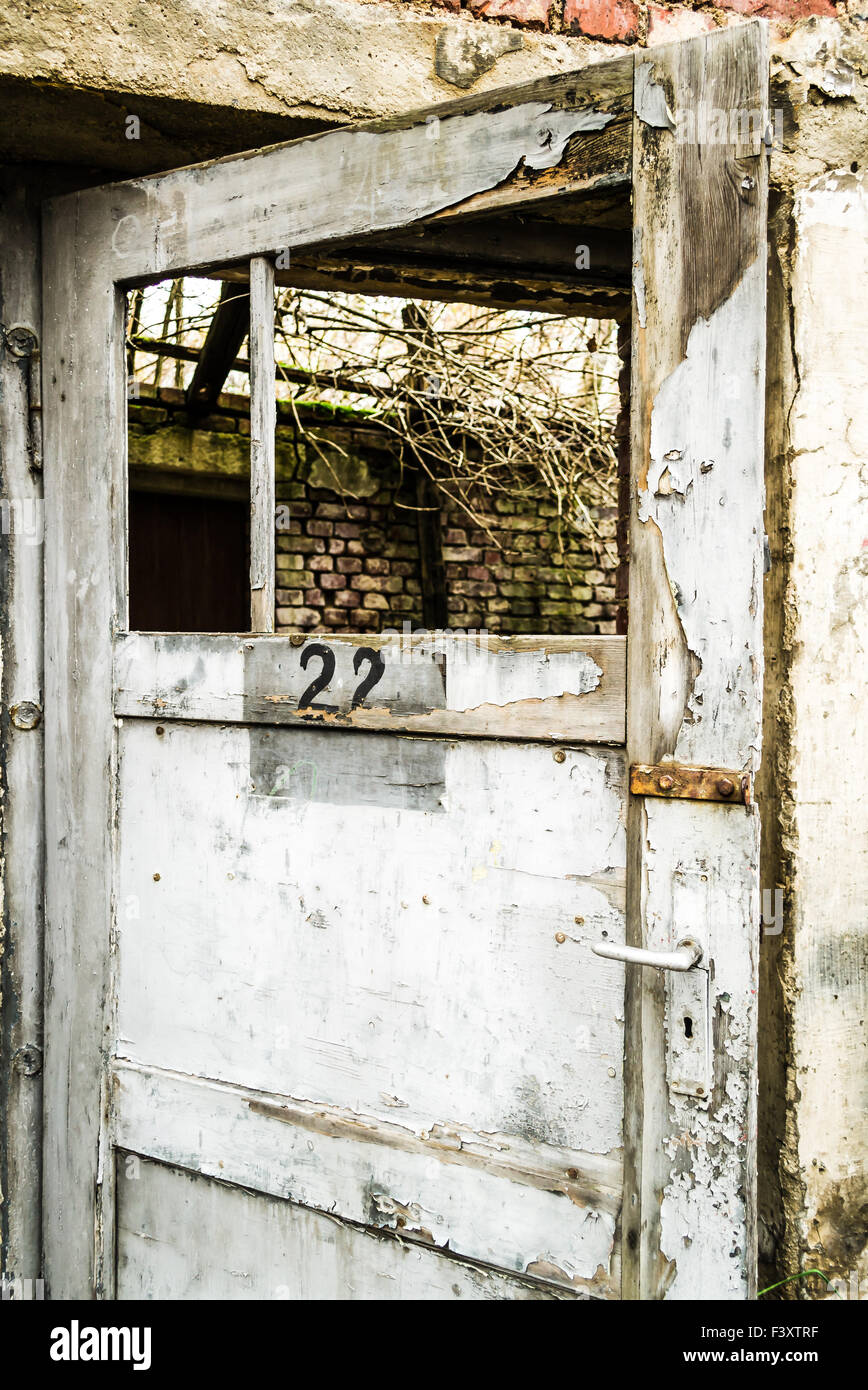 Mysterious door hi-res stock photography and images - Alamy