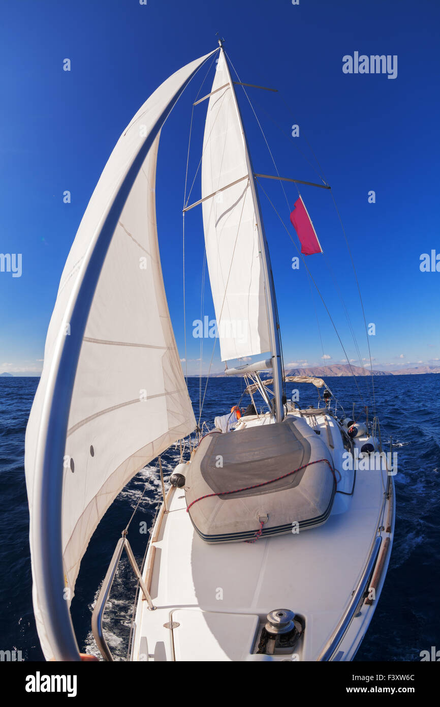 Boat front view hi-res stock photography and images - Alamy