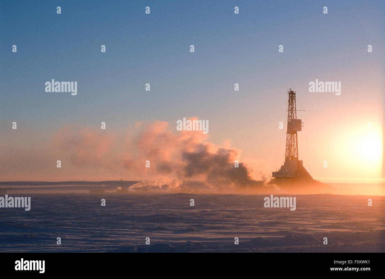 Arctic circle oil drilling hi-res stock photography and images - Alamy