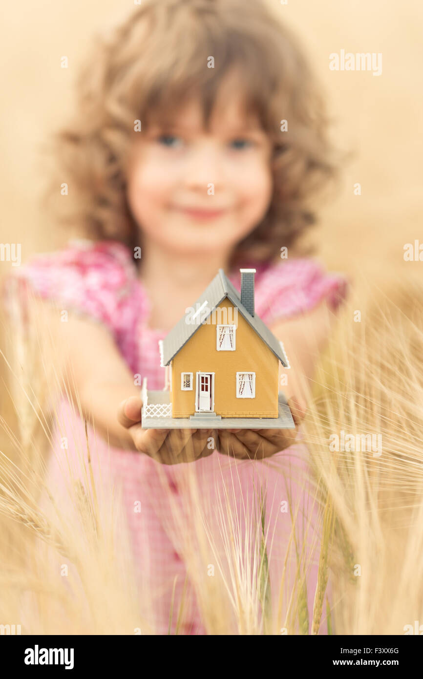 Child building house hi-res stock photography and images - Alamy