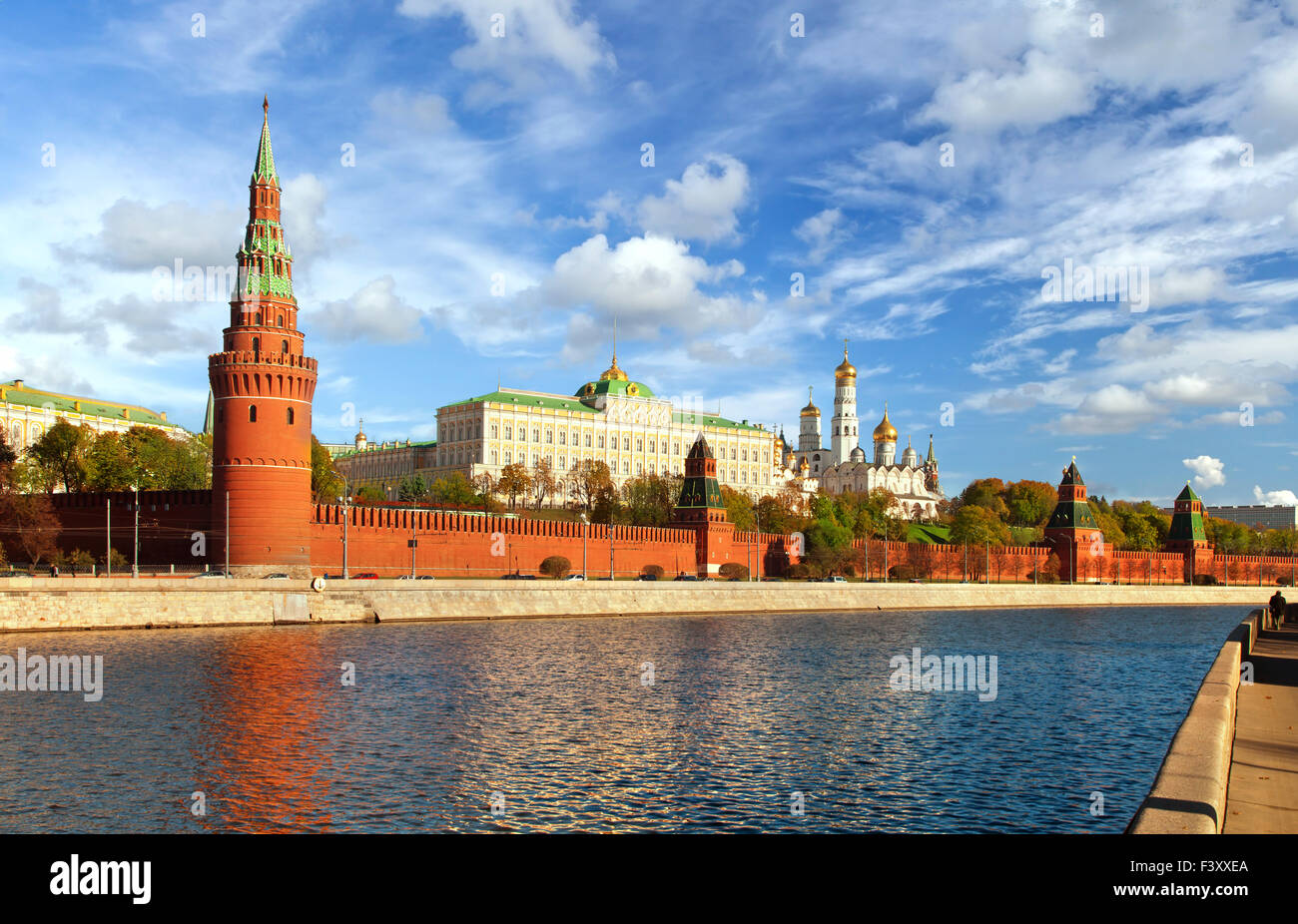 Moscow white wall hi-res stock photography and images - Alamy