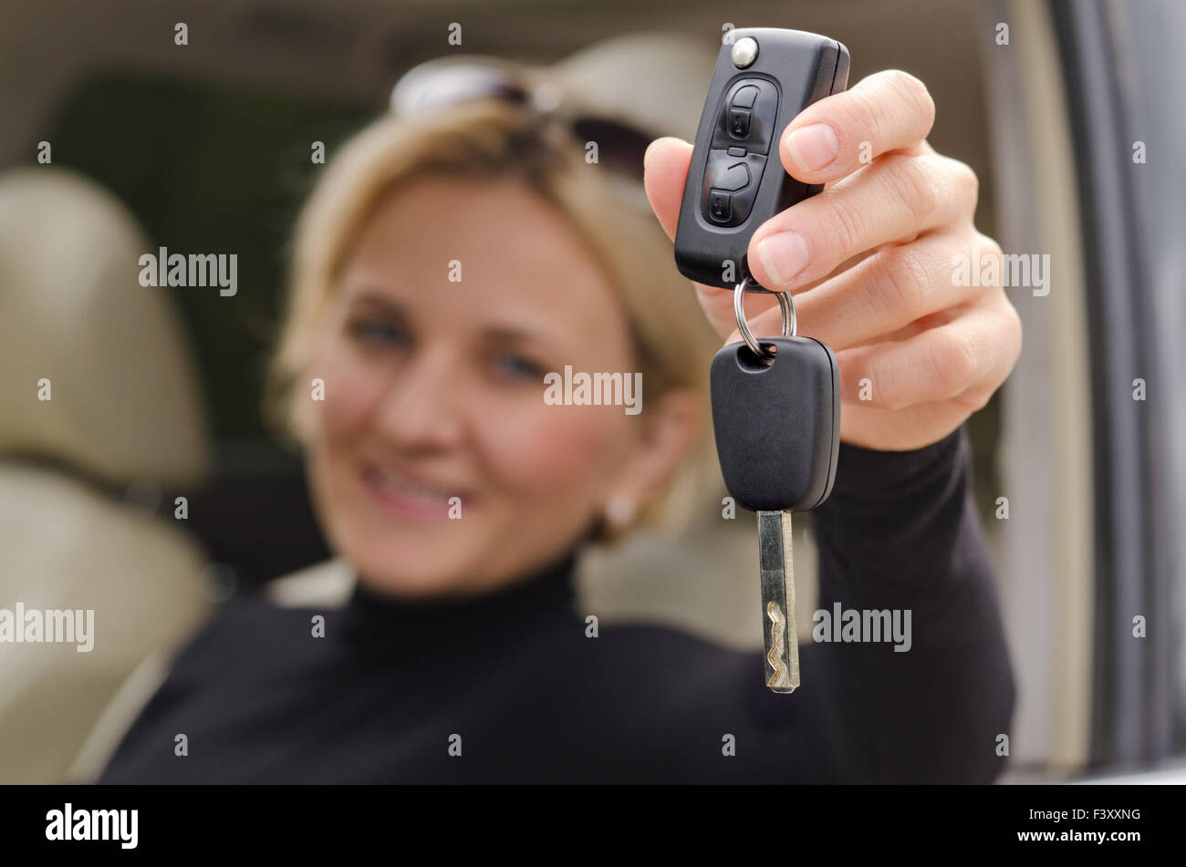 Automatic car key Stock Photo - Alamy